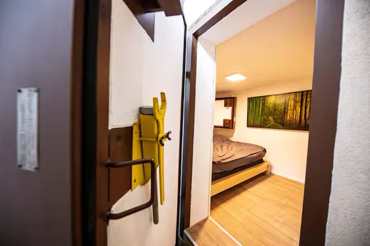 TrenchBnB | Based Stays for Degens